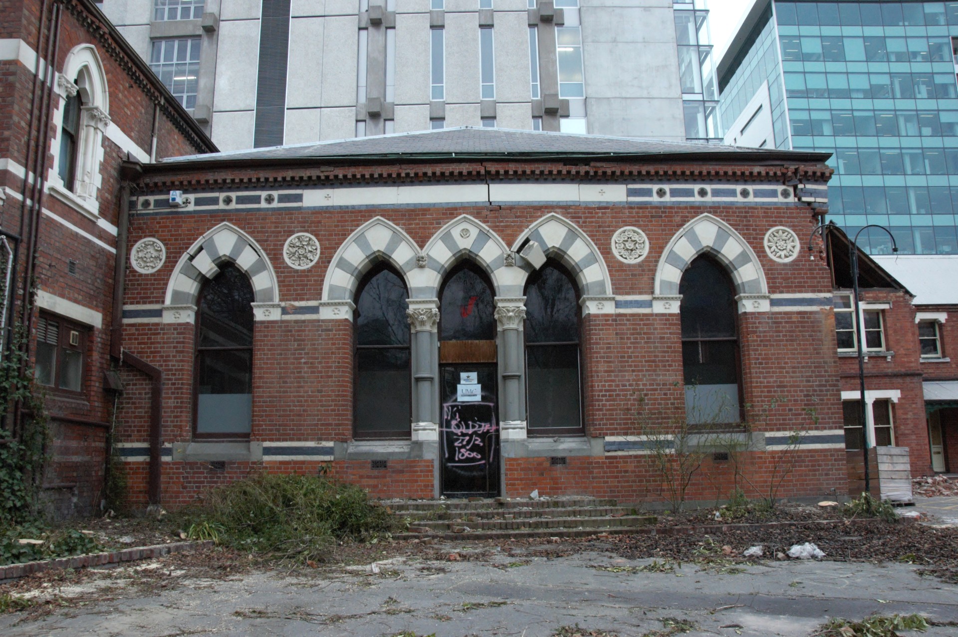 Why buildings archaeology? – The city remains