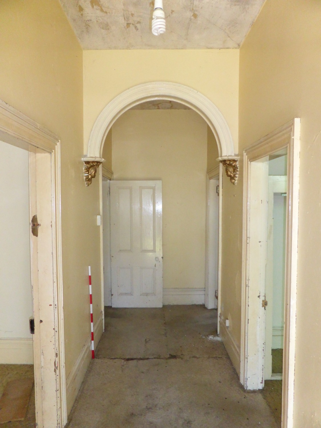 Home and contents: the hallway – The city remains