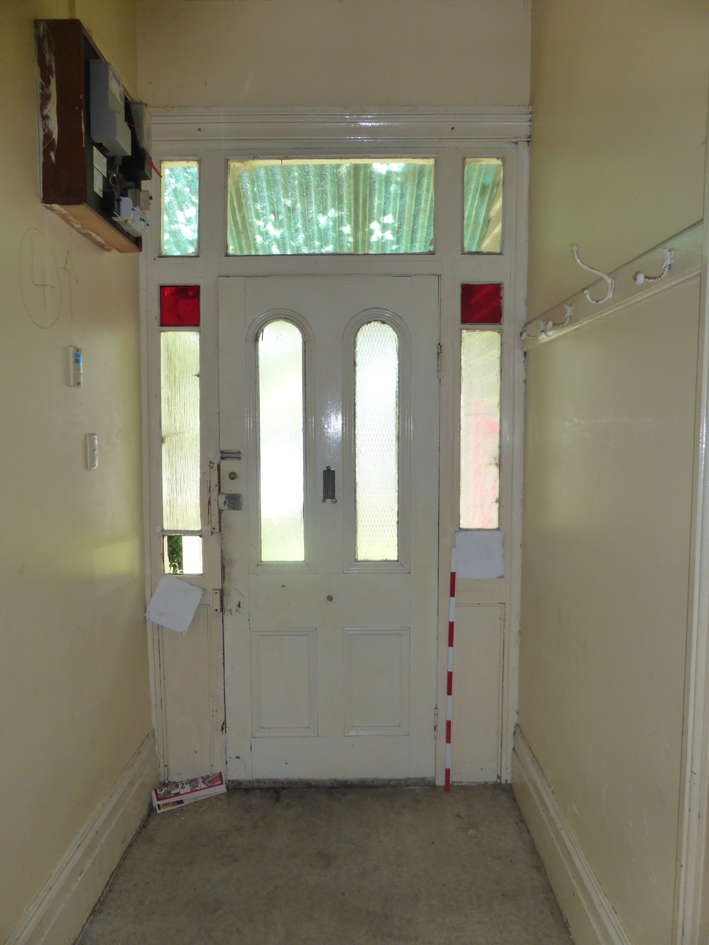 Home and contents: the hallway – The city remains
